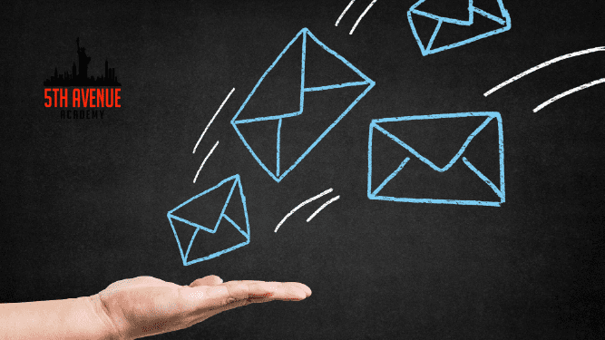 Claves para escribir un email informal en Inglés | 5TH Avenue Academy